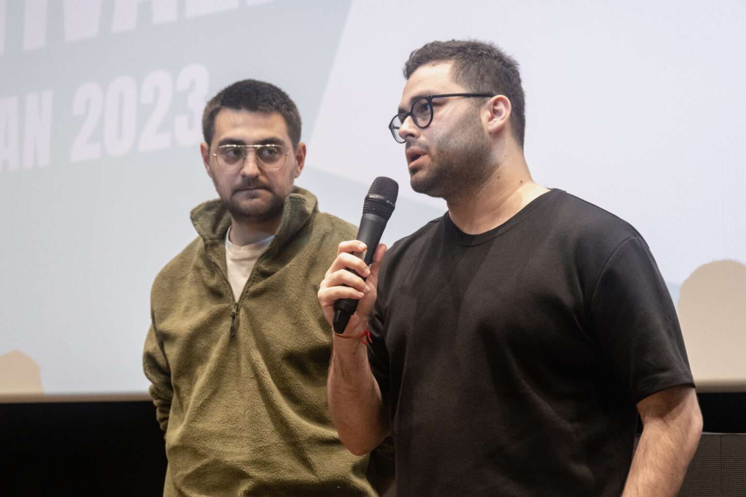 ‘Kavur gerçekten kendi yazdığı karakterler gibi, bir arayışın içindeydi ...